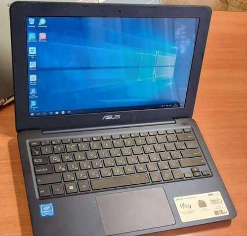 Asus E202SA