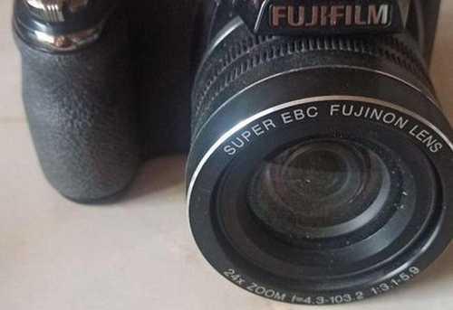 Цифровой фотоаппарат Fujifilm Finepix s4200