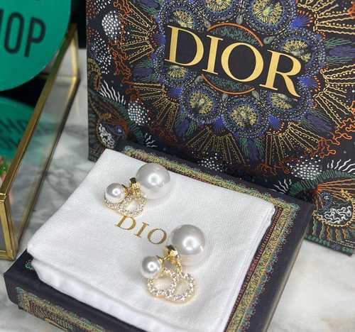 Серьги Christian Dior