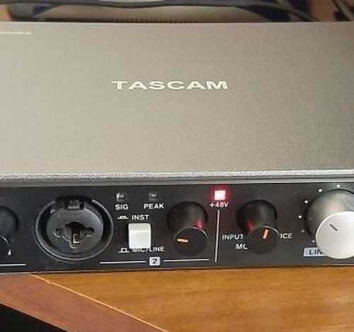 Продается Внешняя звуковая карта с USB tascam iXR