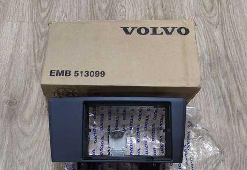 Оригинальная рамка магнитолы Volvo XC70