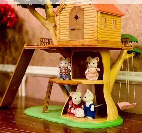 Sylvanian Families Дом на дереве, мебель, фигурки