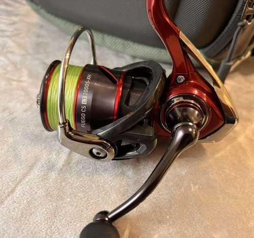 Катушка daiwa fuego 2000s-xh