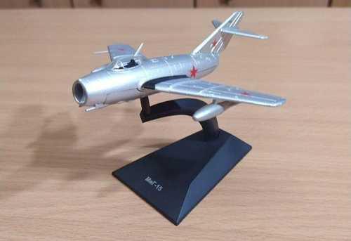 Модель самолета миг-15