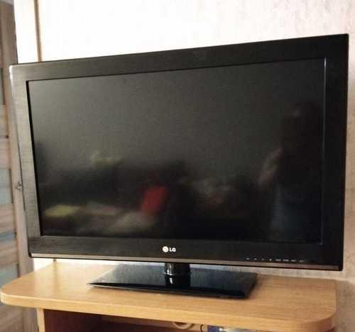 ЖК телевизор 32" LG