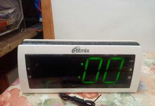 Часы -будильник -радио ritmix hyundai