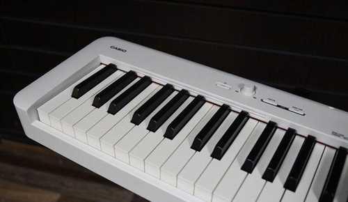 Цифровое пианино Casio + Аксессуары