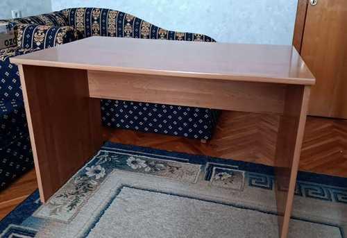 Стол офисный деревянный