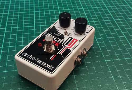 Electro-Harmonix (EHX) Pitch Fork