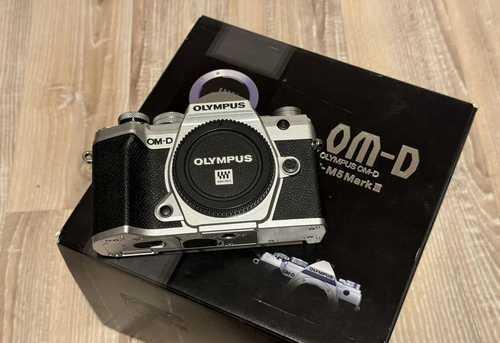 Камера Olympus OM-D E-M5 Mark III