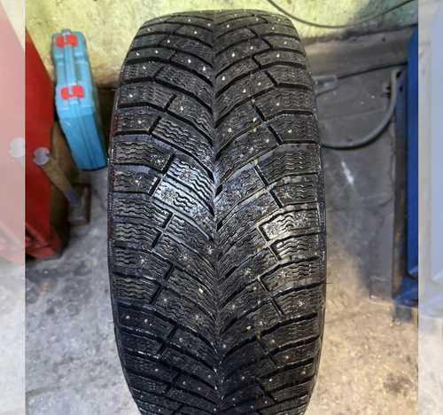 Michelin X-Ice North 4 245/45 R19