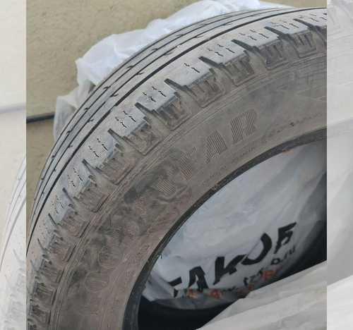 Goodyear Assurance TripleTred 225/60 R17 99V