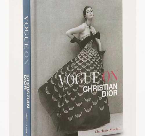 «Vogue on Christian Dior»