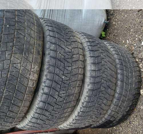 Bridgestone Blizzak DM-V1 265/65 R17