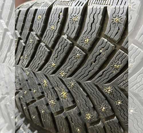 Michelin X-Ice North 4 SUV 235/55 R18 104T