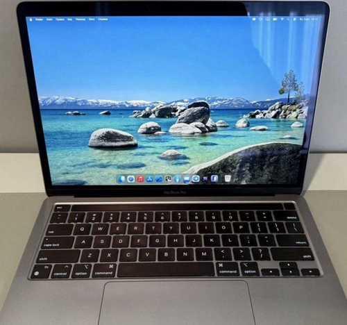 MacBook Pro 13 (2022, M2), 256 ГБ, M2 (8-core), RAM 8 ГБ, GPU 10-core