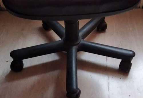Компьютерный стул без спинки