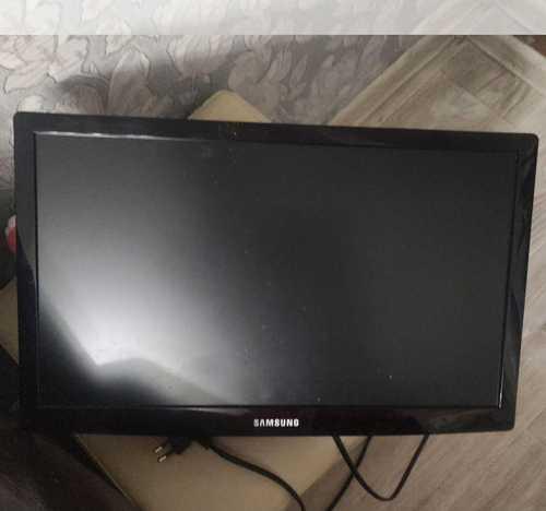 Телевизор Samsung UE19ES4000