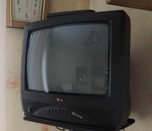 Телевизор LG 23 system CF-14F30