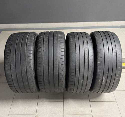 Michelin Pilot Sport 4 245/45 R19 и 275/40 R19 105Y