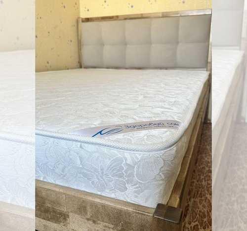 Кровать из березы с мягкой спинкой