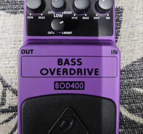 Педаль эффектов Behringer BOD400