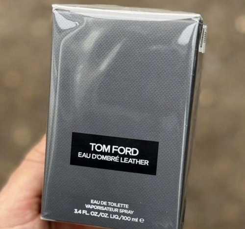 Tom ford eau d ombre leather