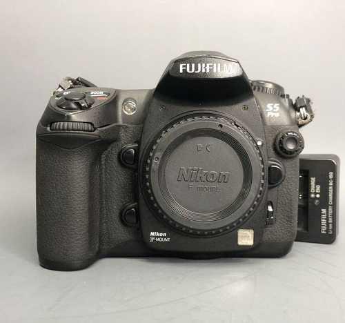 Fujifilm FinePix S5 Pro