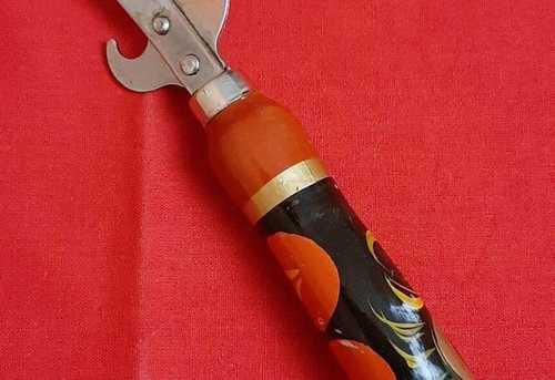 Нож консервный с деревянной ручкой (Хохлома)