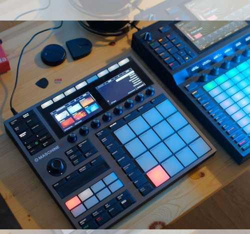 Сэмплер Native Instruments Maschine 