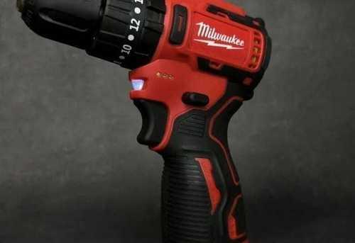 Шуруповерт Milwaukee 18V с двумя АКБ новый