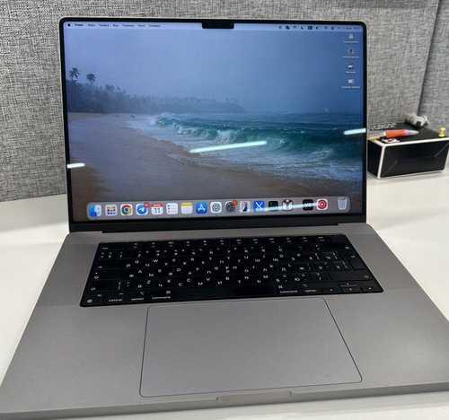 Macbook pro 16 m1 pro 16/512