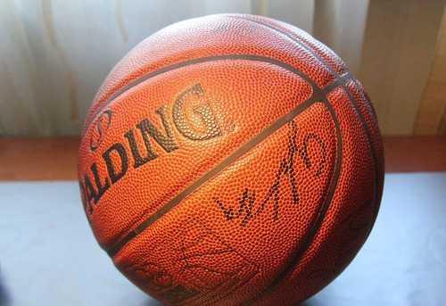 Баскетбольный мяч Spalding с подписями цска 2015 г