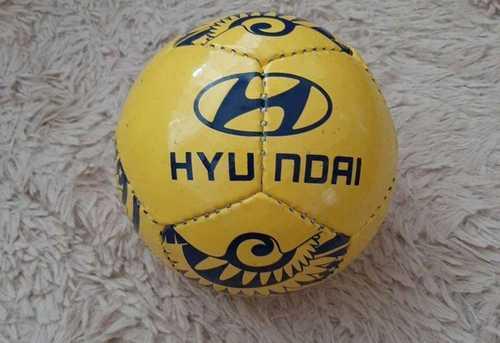 Футбольный мяч новый