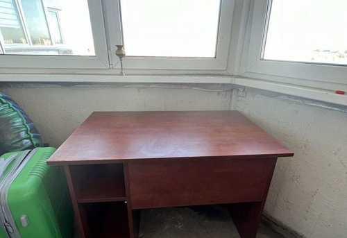 Письменный стол (компьютерный)