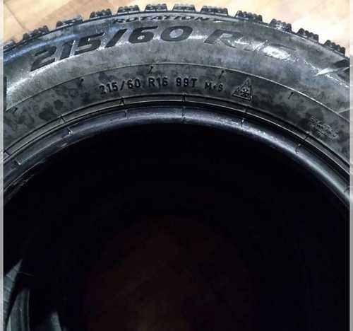 Pirelli Ice Zero 215/60 R16 99