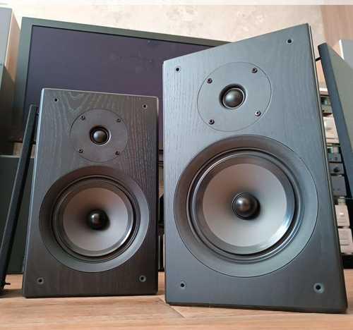 Полочная акустика Wharfedale Emerald EM 91 MK 4