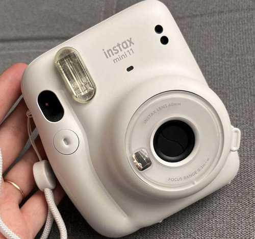 Фотоаппарат instax mini 11