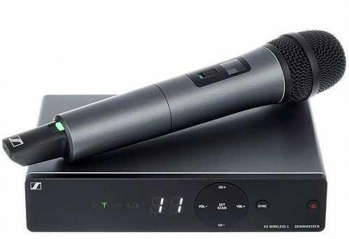 Sennheiser XSW 1-825-B- Вокальная радиосистема