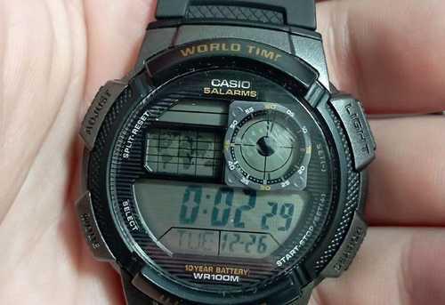 Наручные часы Casio world time