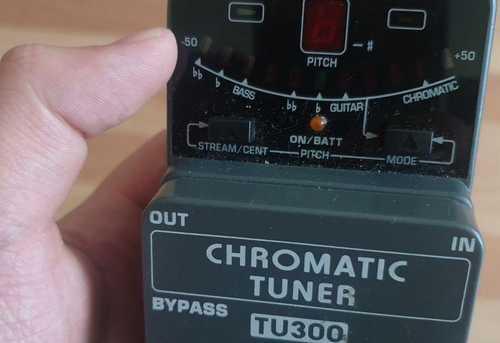 Гитарная педаль Behringer Chromatic Tuner