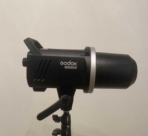 Вспышка Godox ms200