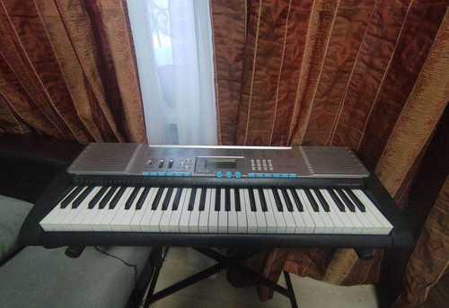 Синтезатор casio Lk- 220