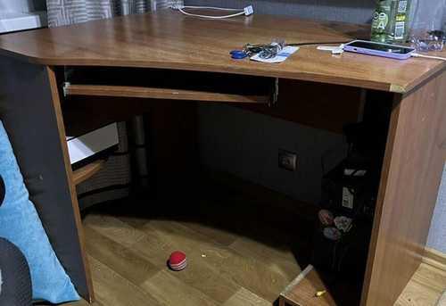 Компьютерный стол и тумба