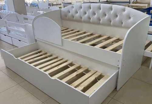 Кровать с дополнительным спальным местом
