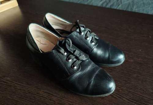 Полуботинки/туфли черные женские 39 размер