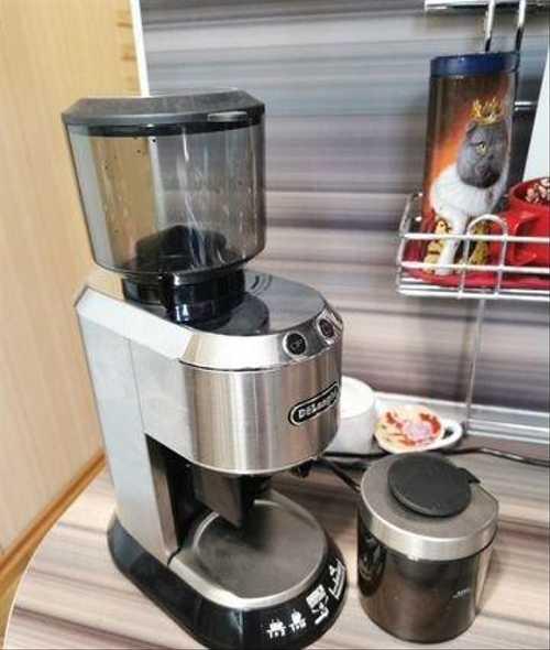 Кофемолка delonghi kg 520