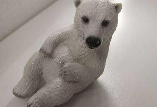 Статуэтка фигурка белый медведь