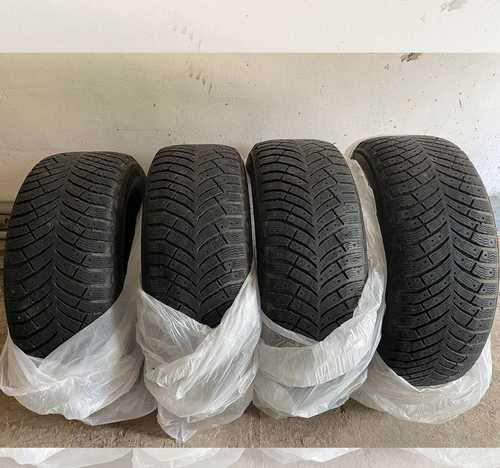 Michelin X-Ice North 4 235/55 R18 104T