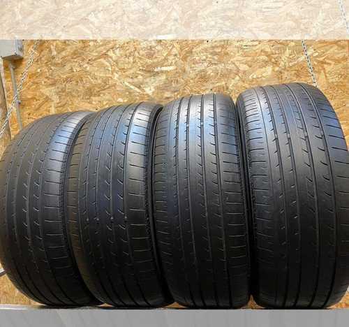 Yokohama BluEarth RV-02 215/60 R17